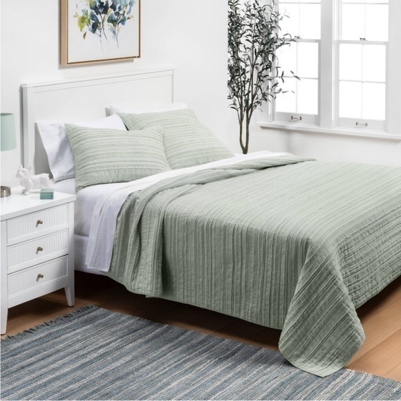 Threshold | Bedding | Nwt Fullqueen Clipped Texture Quilt Light Sage ...